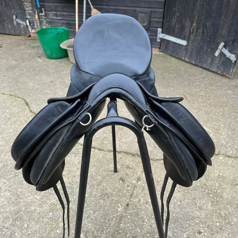 Secondhand SMART Saddles Listing Hub