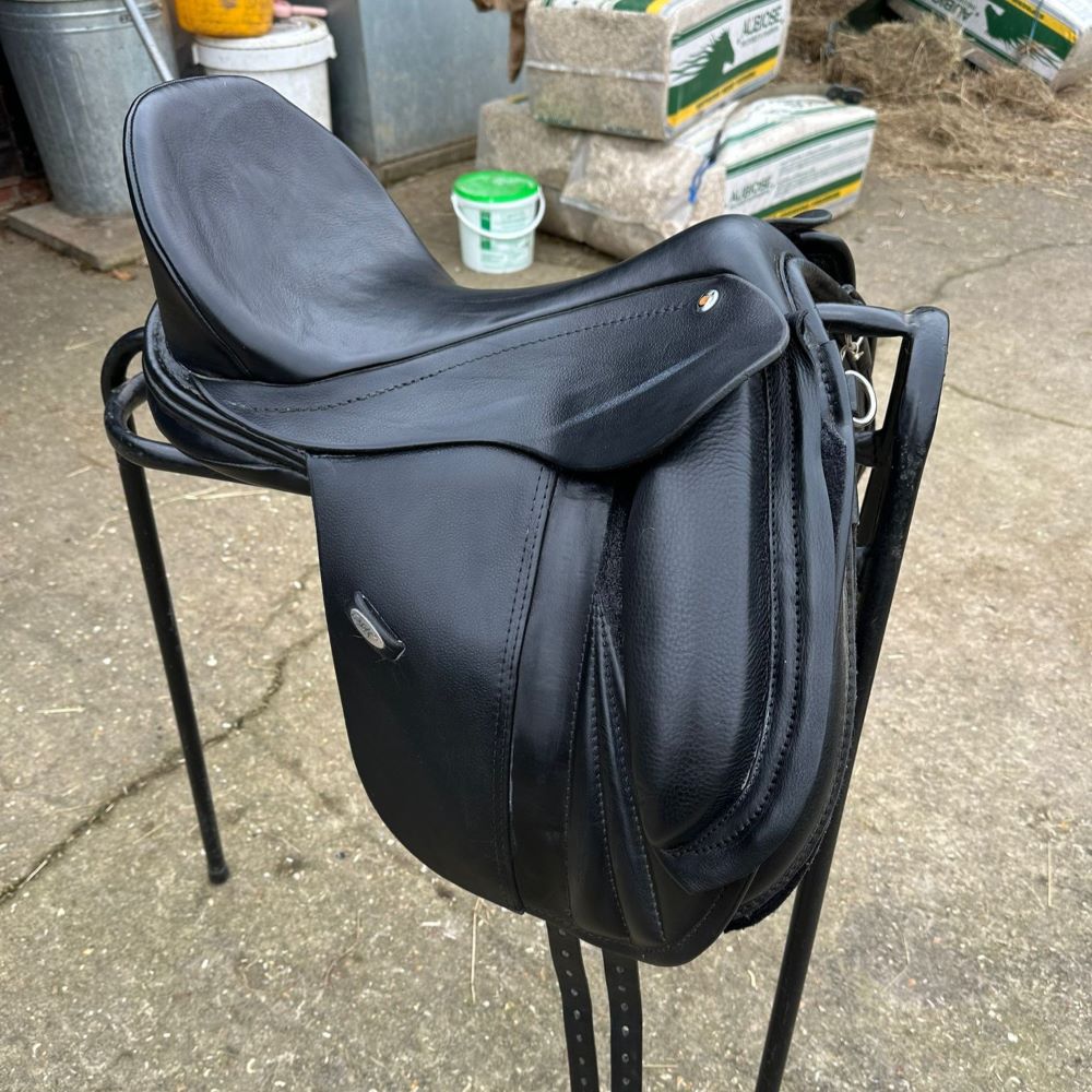 Secondhand SMART Saddles Listing Hub